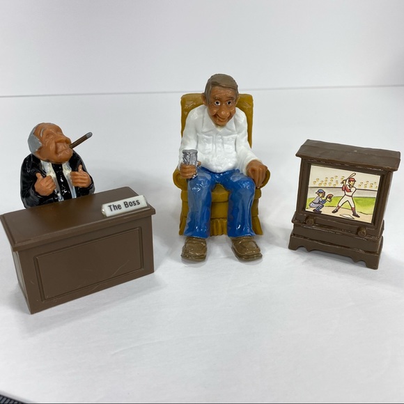 Wilton | Party Supplies | Vintage Wilton Cake Toppers Armchair ...